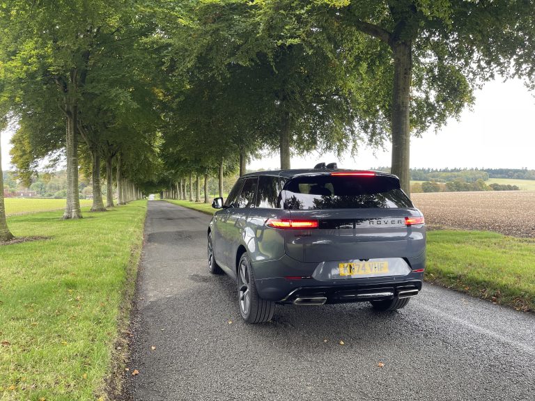 Car Review: Range Rover Sport Dynamic SE P460e – Kensington and Chelsea ...
